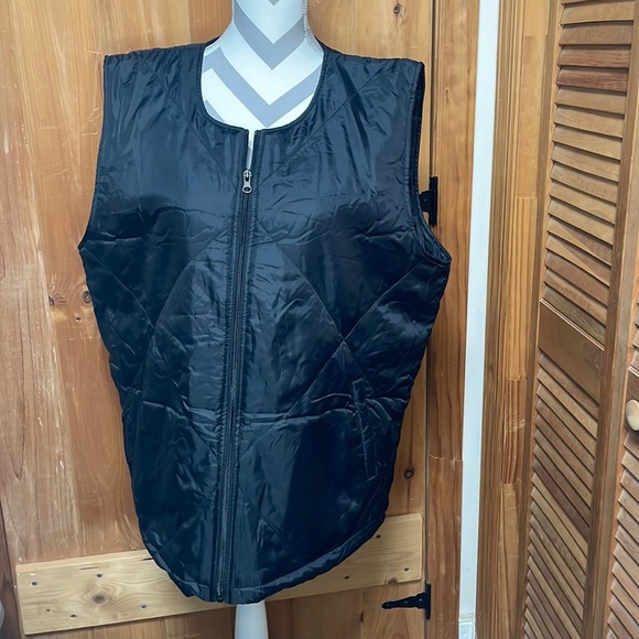 Socialite | Jackets & Coats | Nwt Social Lite Black Zip Up Vest ...